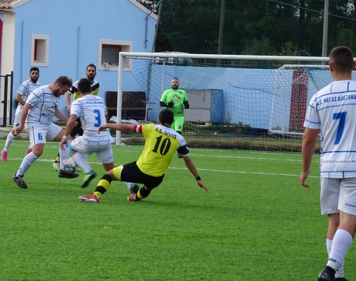 Με σκορ 1-2 κέρδισε η Βολίδα τον Μέγα – CorfuCorner.gr